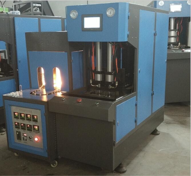 Double Toggle Clamping Plastic Blow Molding Machine With High Capacity